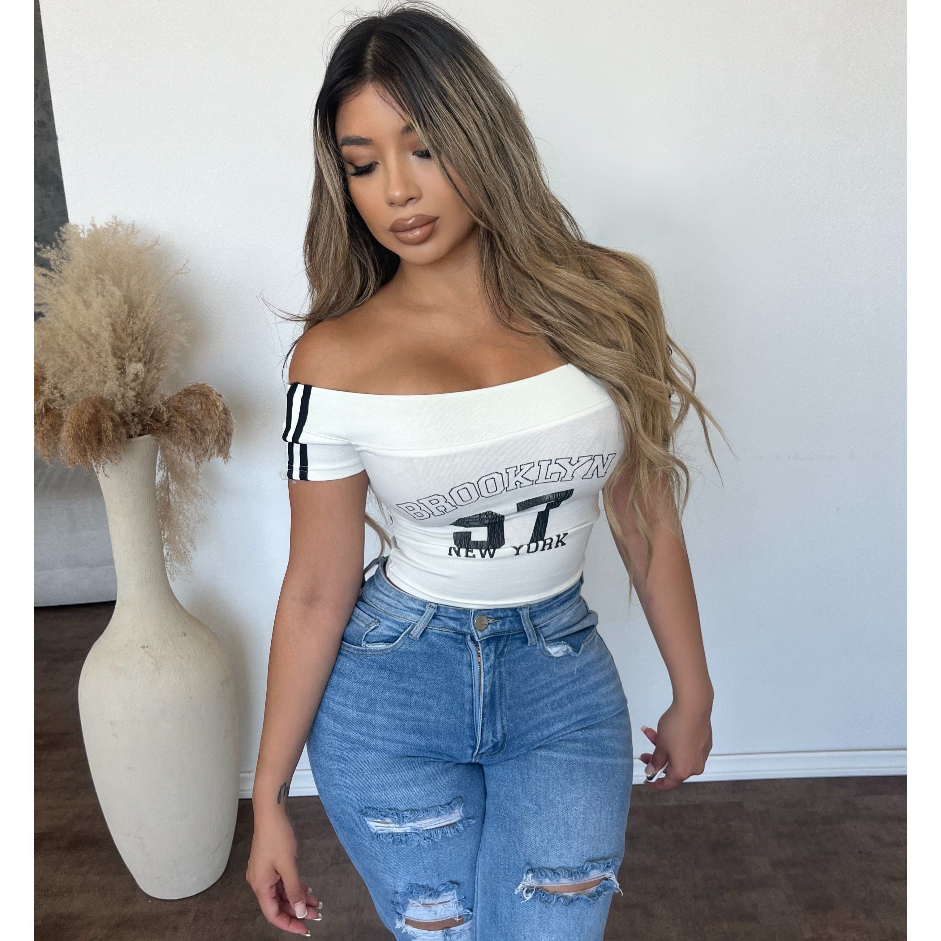 Andrea Off The Shoulder Graphic Crop Tee (White) – OOTDFASH